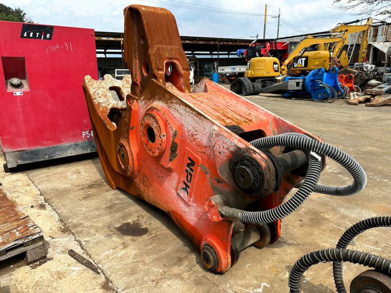 NPK 0.7m3用小割機 G175 - 中古建設機械 中古アタッチメントの満天